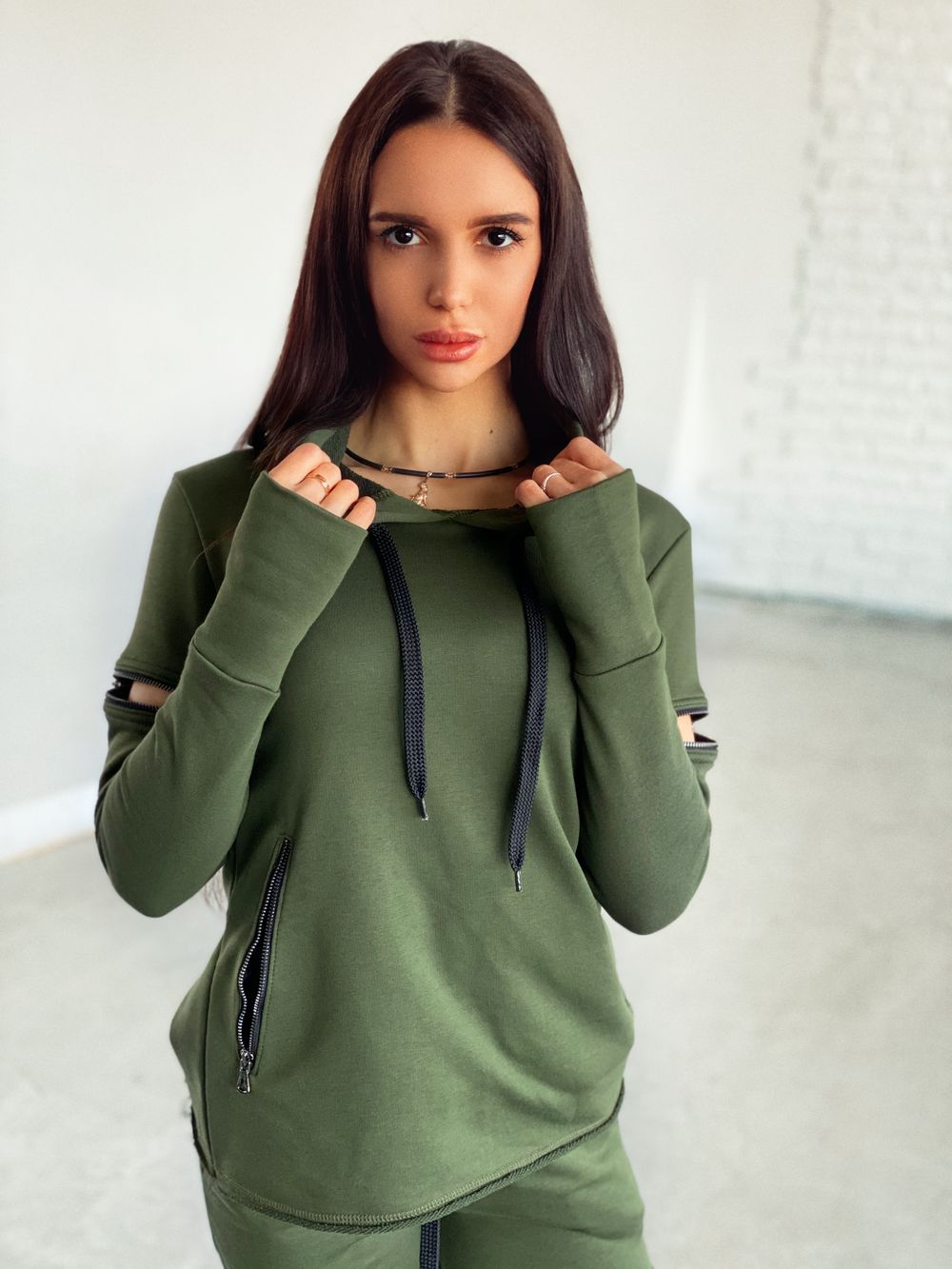 Nicole from (Ukraine), 28 years old -ID 104670