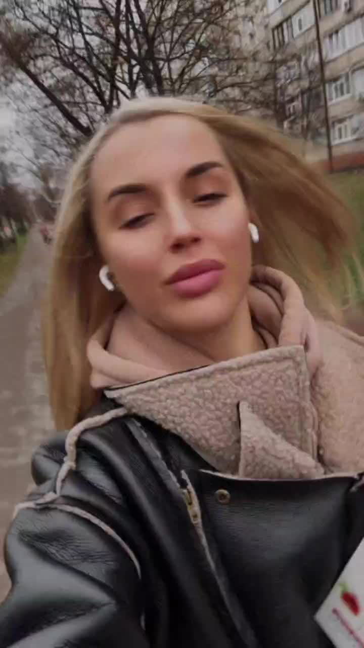 Luna from Odessa (Ukraine), 27 years old -ID 108392